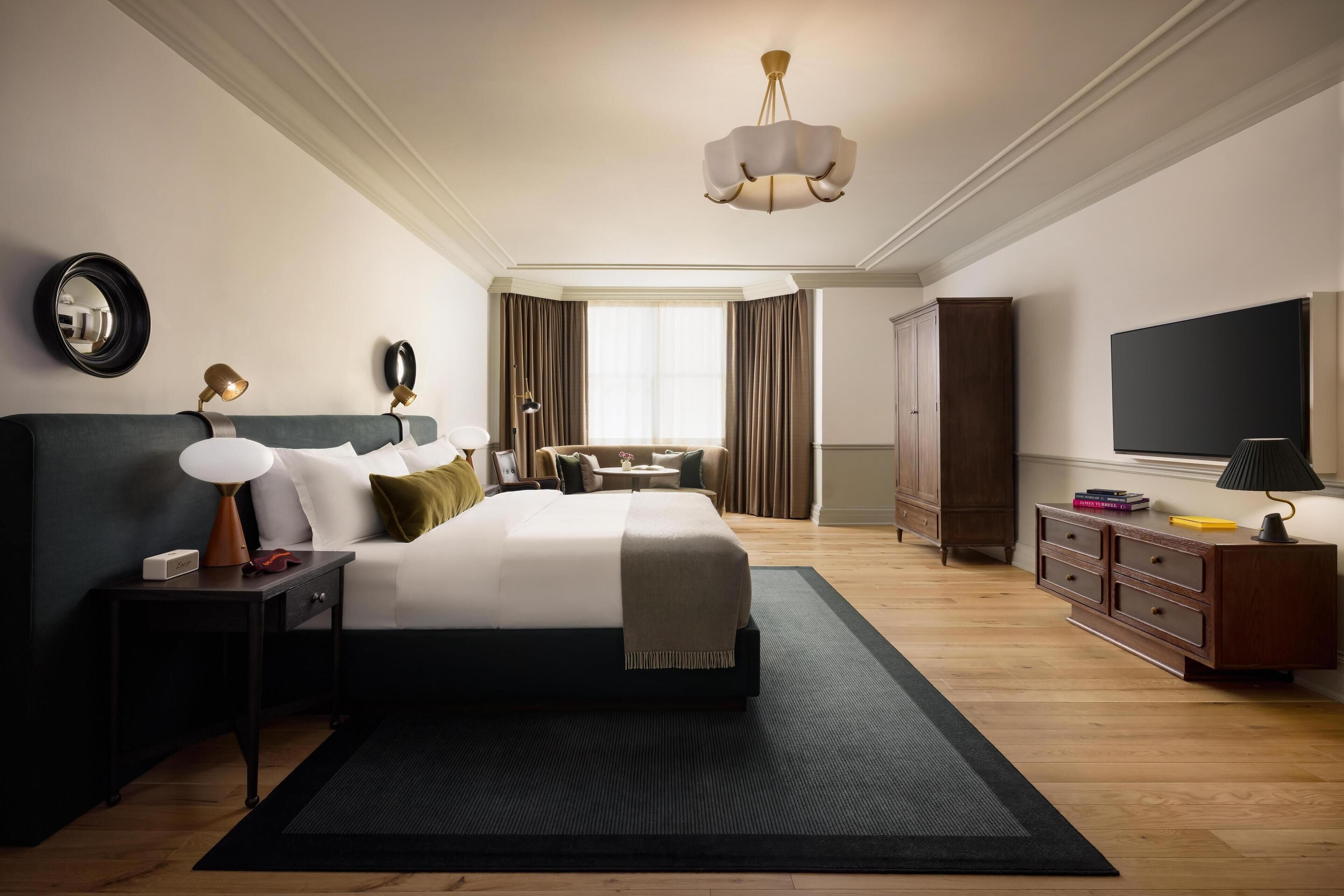 Roupa de alta qualidade, camas de colchão pillowtop, minibar 