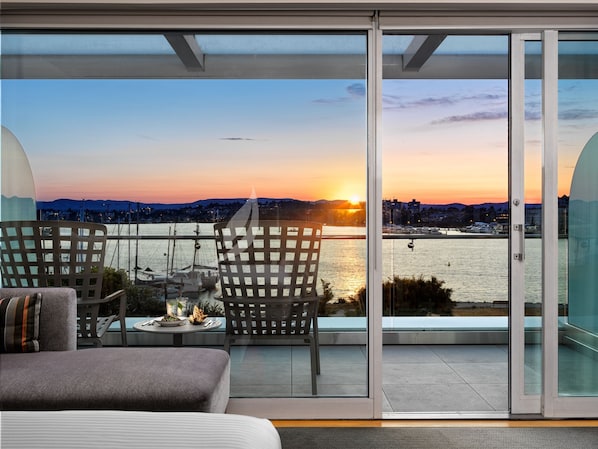 Estúdio premium, 1 cama King, varanda, vista para o oceano (Erickson Wing) | Vista da sacada