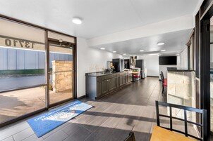 Café da manhã com buffet grátis todos os dias