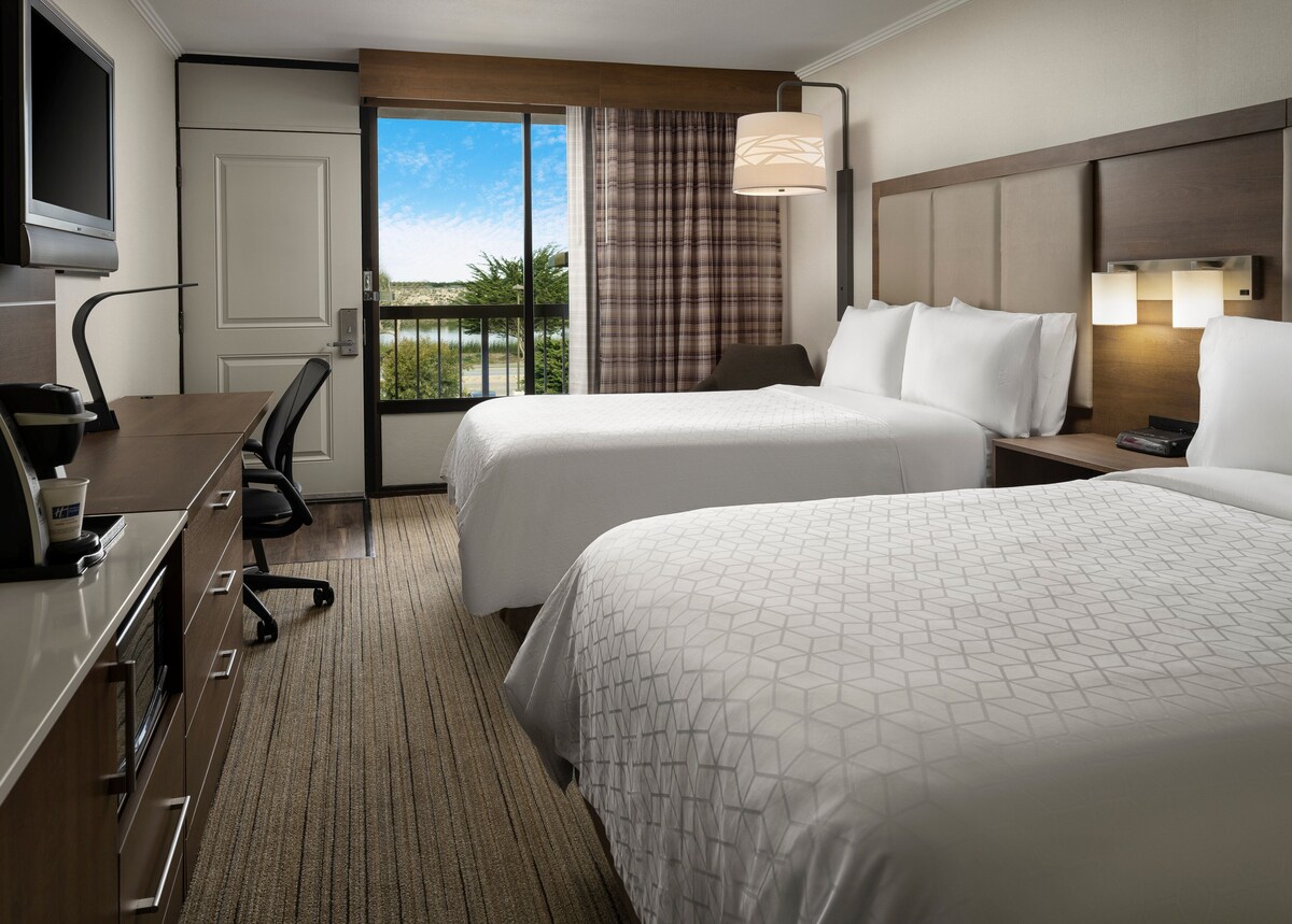 Holiday Inn Express at Monterey Bay, an IHG Hotel Reviews, Deals ...