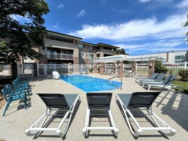 Piscina exterior sazonal 