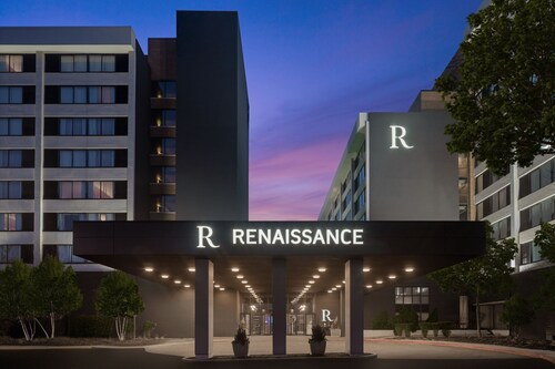 Renaissance Marriott Logo