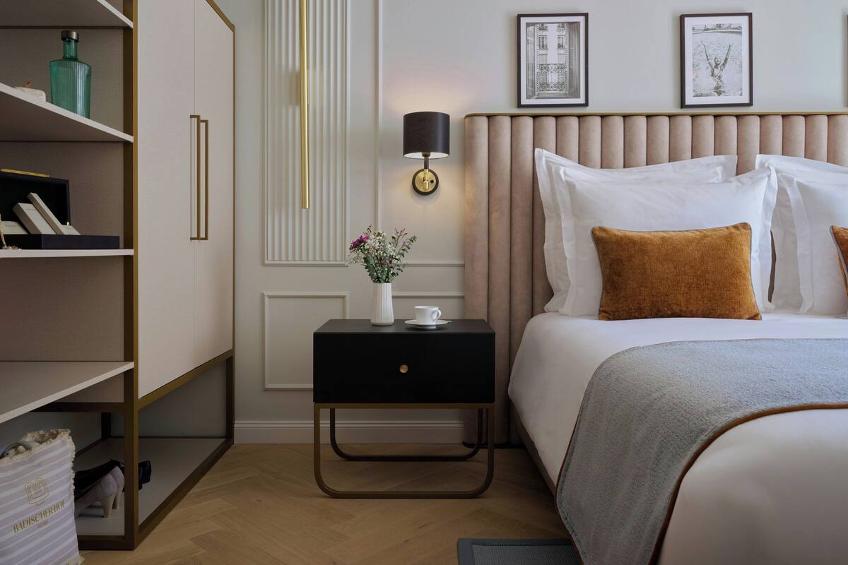 Signature Premium Double Room | Cofres nos quartos, escrivaninha, espaço de trabalho para notebook