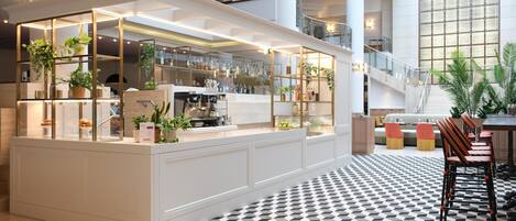 Café da manhã, almoço e jantar