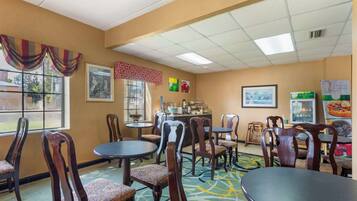 Pequeno-almoço takeaway diário incluído