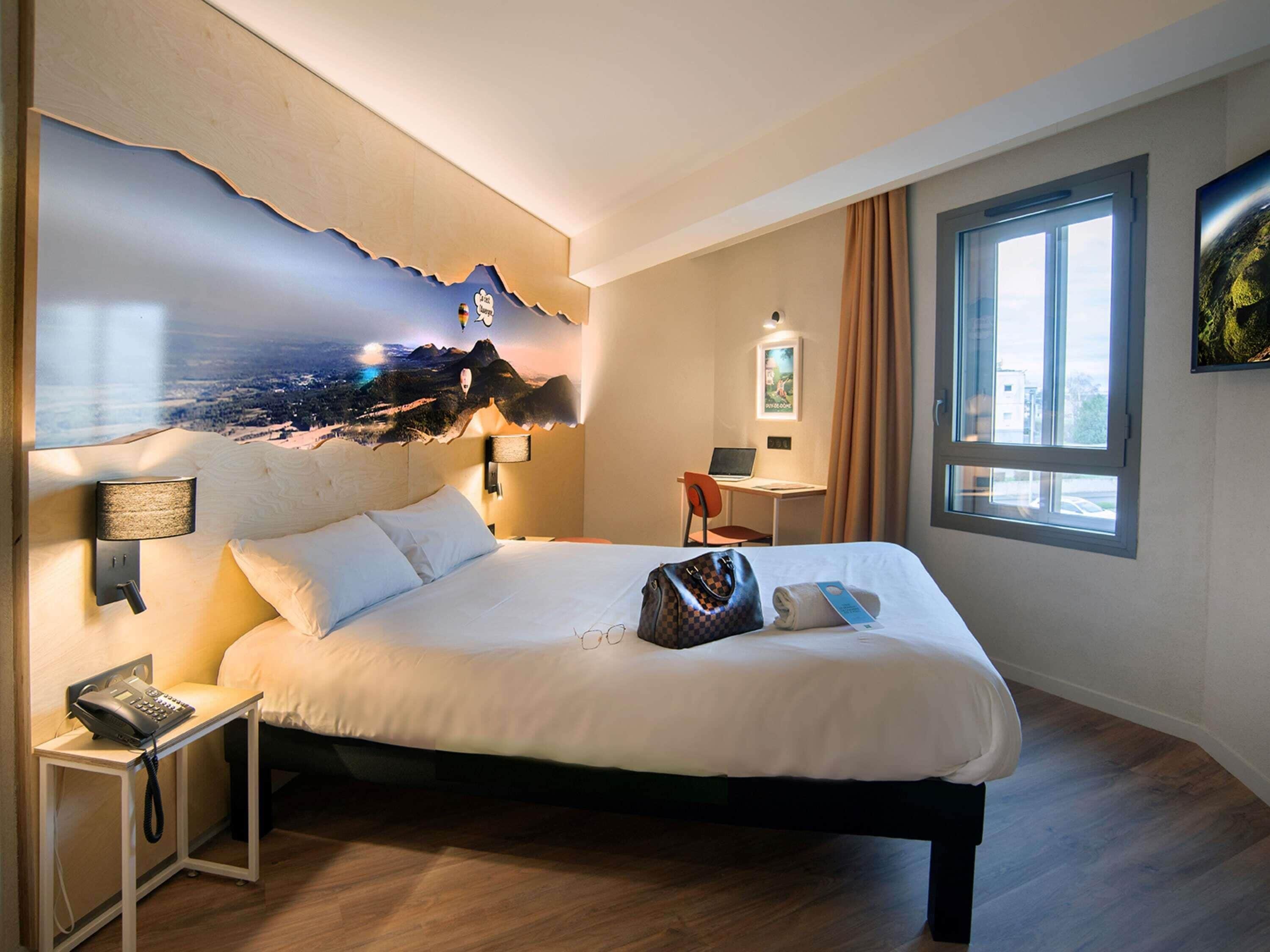 Quarto Standard, 1 cama de casal | Secretária, cortinas/cortinados opacos, quartos insonorizados 