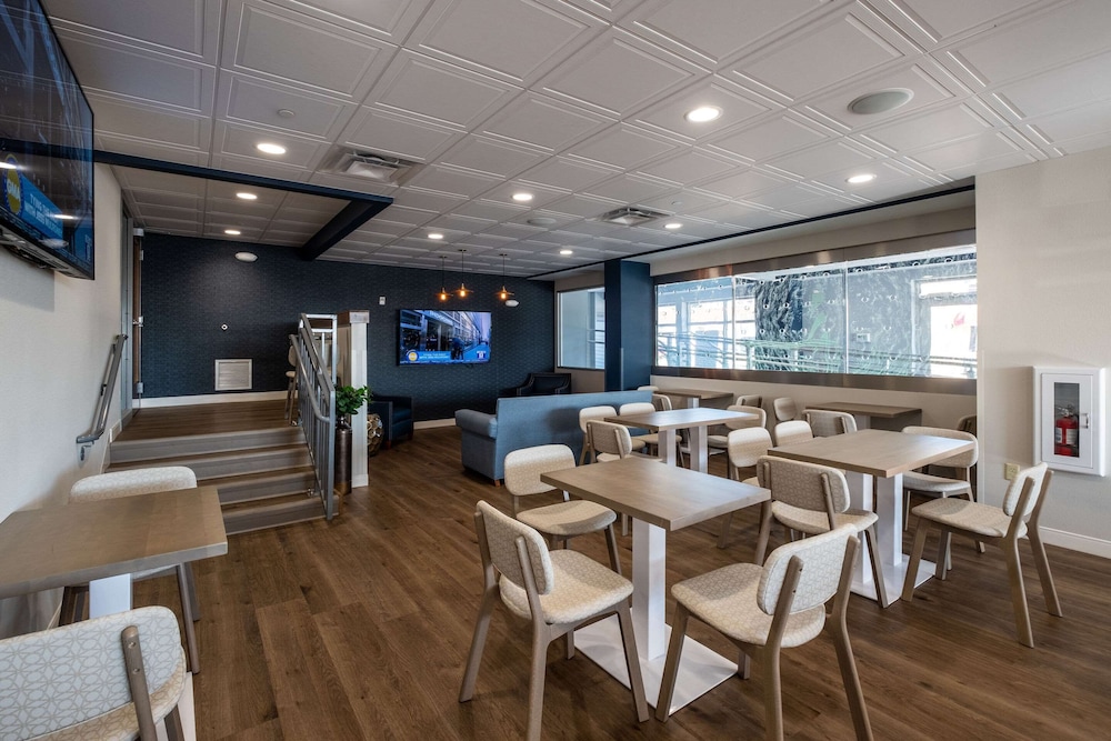 Top 3 Lakefront Hotels In Racine, Wisconsin | Trip101