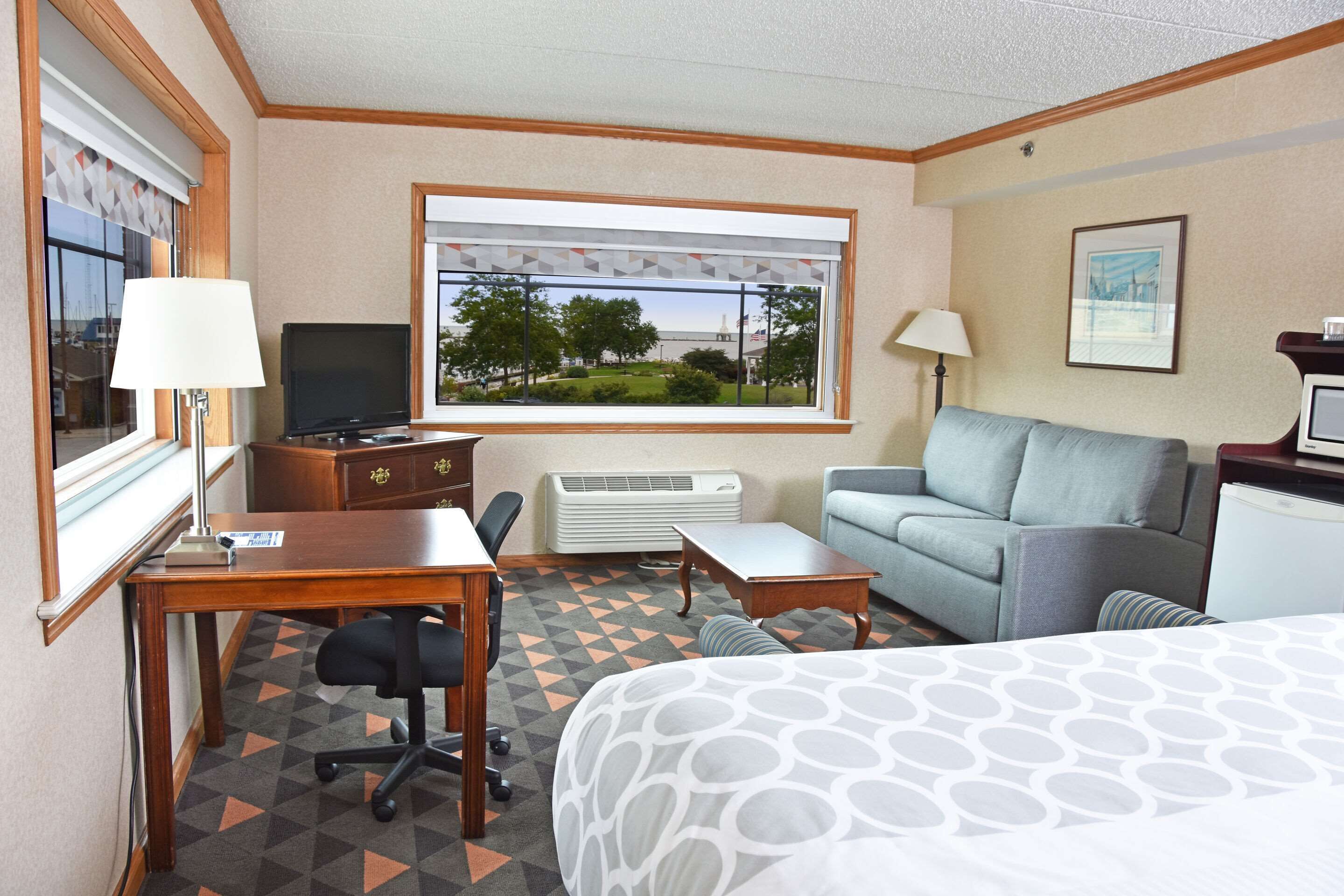 Top 3 Lakefront Hotels In Racine, Wisconsin | Trip101