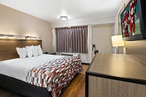 Quarto luxo, 1 cama King (Smoke Free) | Cofres nos quartos, escrivaninha, espaço de trabalho para notebook