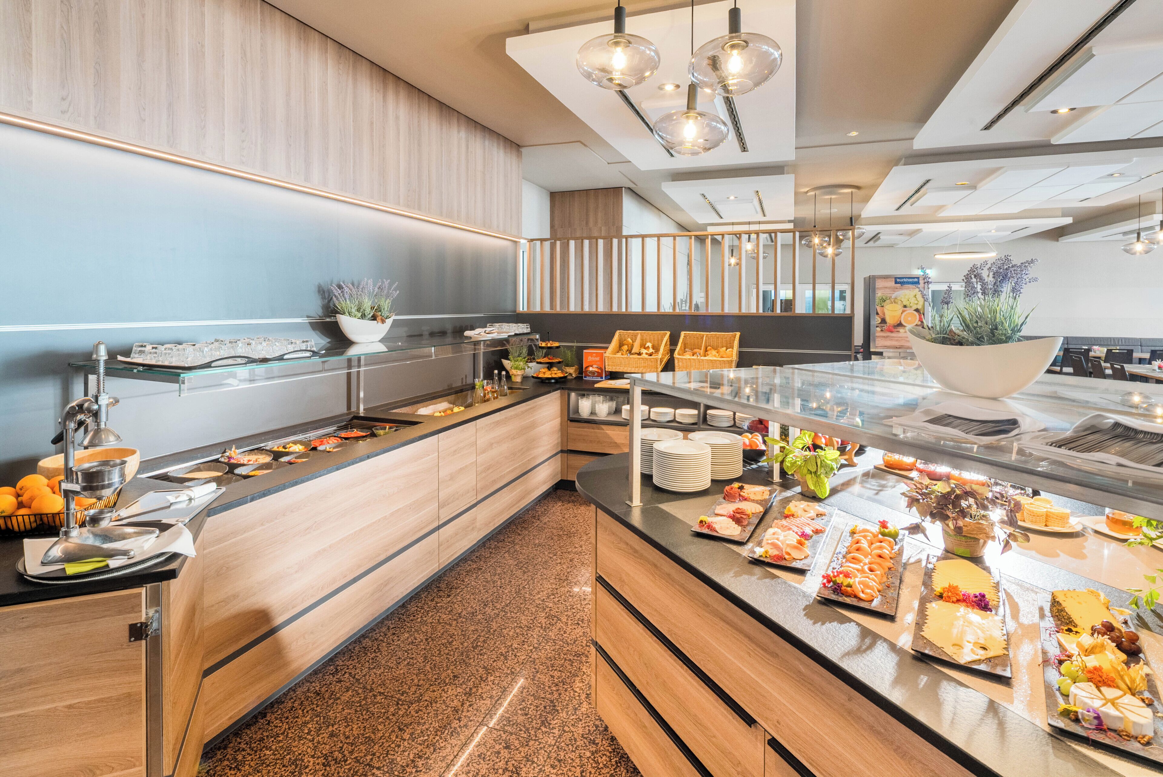 Buffet de pequeno-almoço