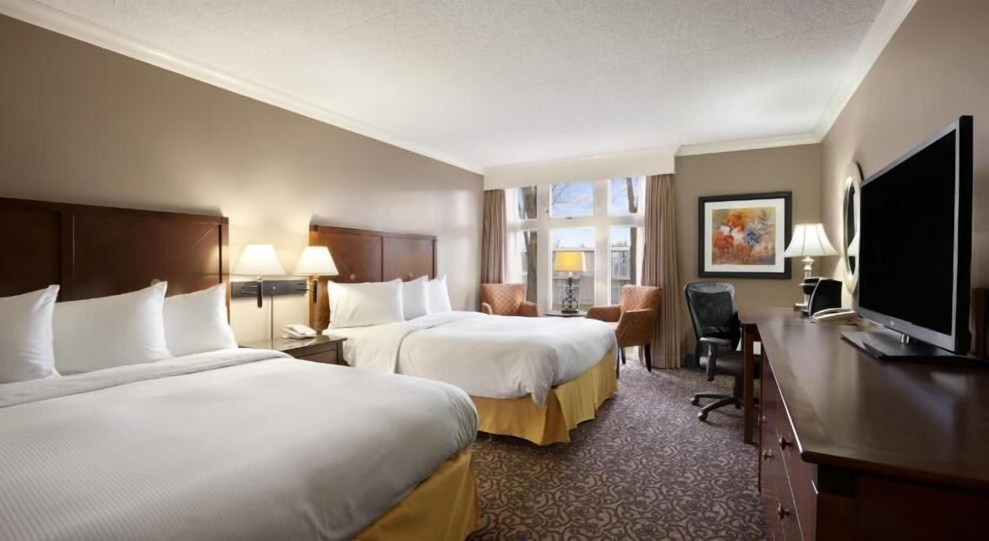 Roupa hipoalergénica, secretária, cortinas/cortinados opacos 