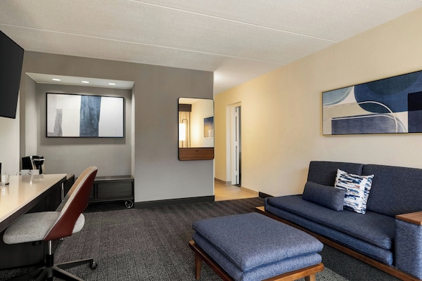 Courtyard By Marriott Atlanta Northlake - Stone Mountain, GA