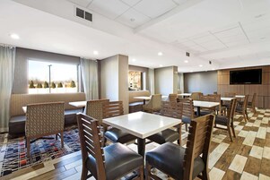 Pequeno-almoço tipo buffet diário incluído 