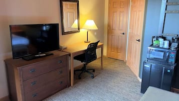 Cabine, 1 cama king-size | Secretária, secretária adequada para computadores portáteis