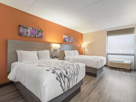 Quarto standard, 2 camas de casal, para não fumantes | Cofres nos quartos, ferros/tábuas de passar roupa, Wi-Fi de cortesia