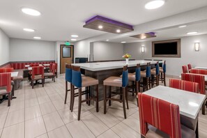 Pequeno-almoço tipo buffet diário incluído 