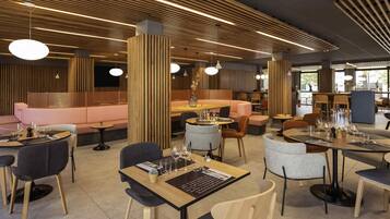 Almoços e jantares servidos