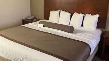 Escrivaninha, ferros/tábuas de passar roupa, Wi-Fi (sobretaxa)