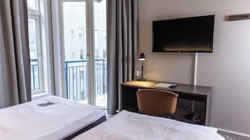 Quarto standard, 2 camas de solteiro, para não fumantes | Cortinas blackout, quartos à prova de som, berços (sobretaxa)