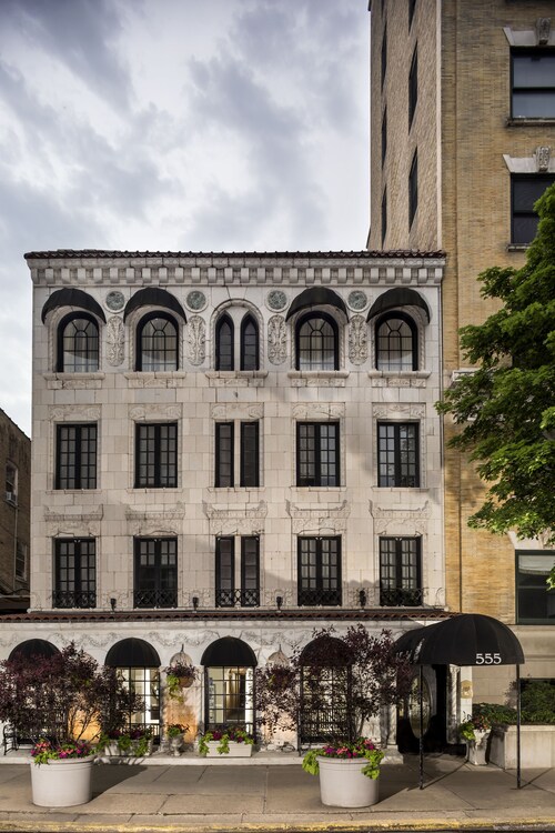 The Willows Hotel Reviews, Deals & Photos 2024 - Expedia