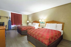 Quarto standard, 2 camas Queen, para não fumantes | Berços grátis, camas extras/dobráveis (sobretaxa), Wi-Fi de cortesia