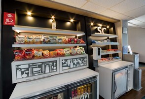 Snack-bar