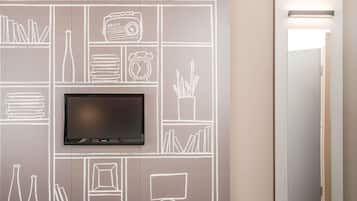 Quarto Standard, várias camas | Roupa de alta qualidade, cofre no quarto, secretária