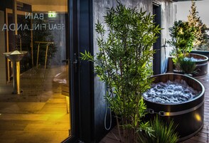 Banheira de hidromassagem exterior