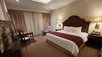 Roupas de cama premium, edredons de pluma, camas com colchões pillow-top