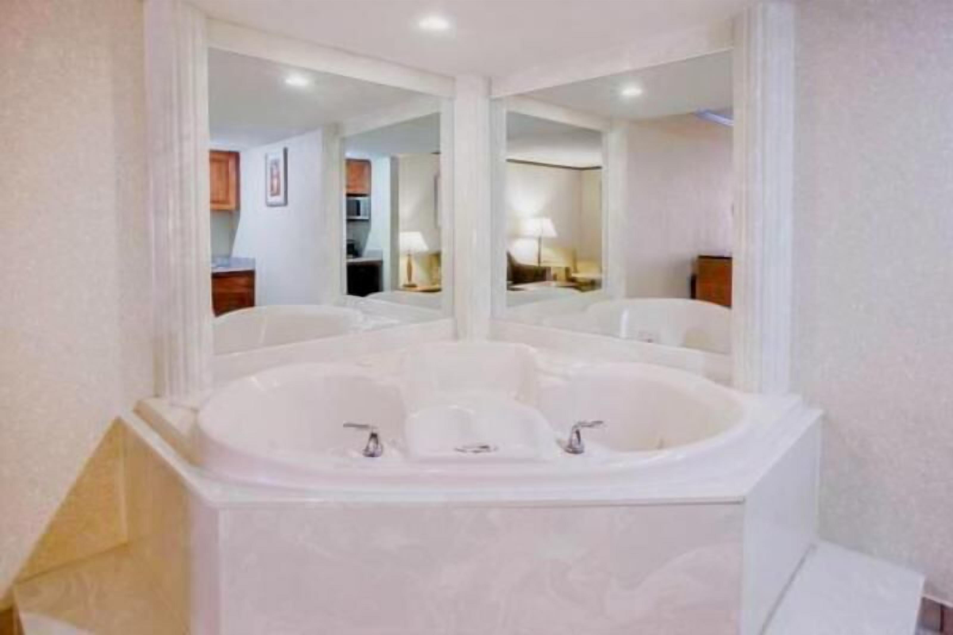 Casa de banho | Artigos de higiene pessoal grátis, um secador de cabelo 