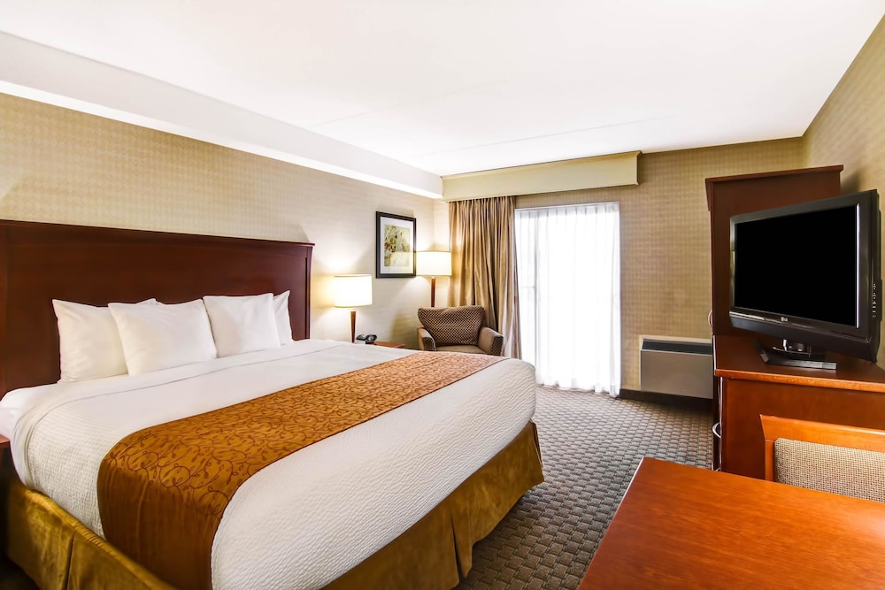Quality Inn - Chicopee