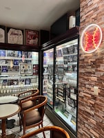 Este bar com transmissão de jogos em direto 