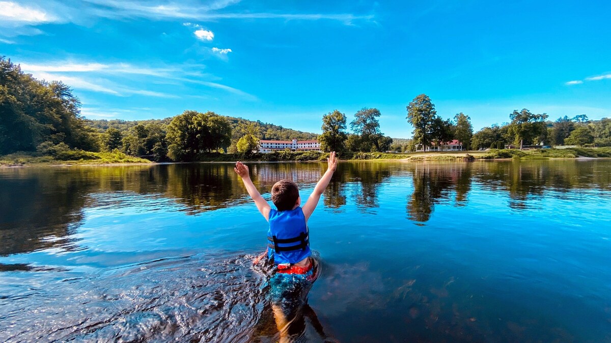 The Shawnee Inn and Golf Resort Reviews, Deals & Photos 2023 - Expedia