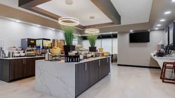 Pequeno-almoço tipo buffet diário incluído