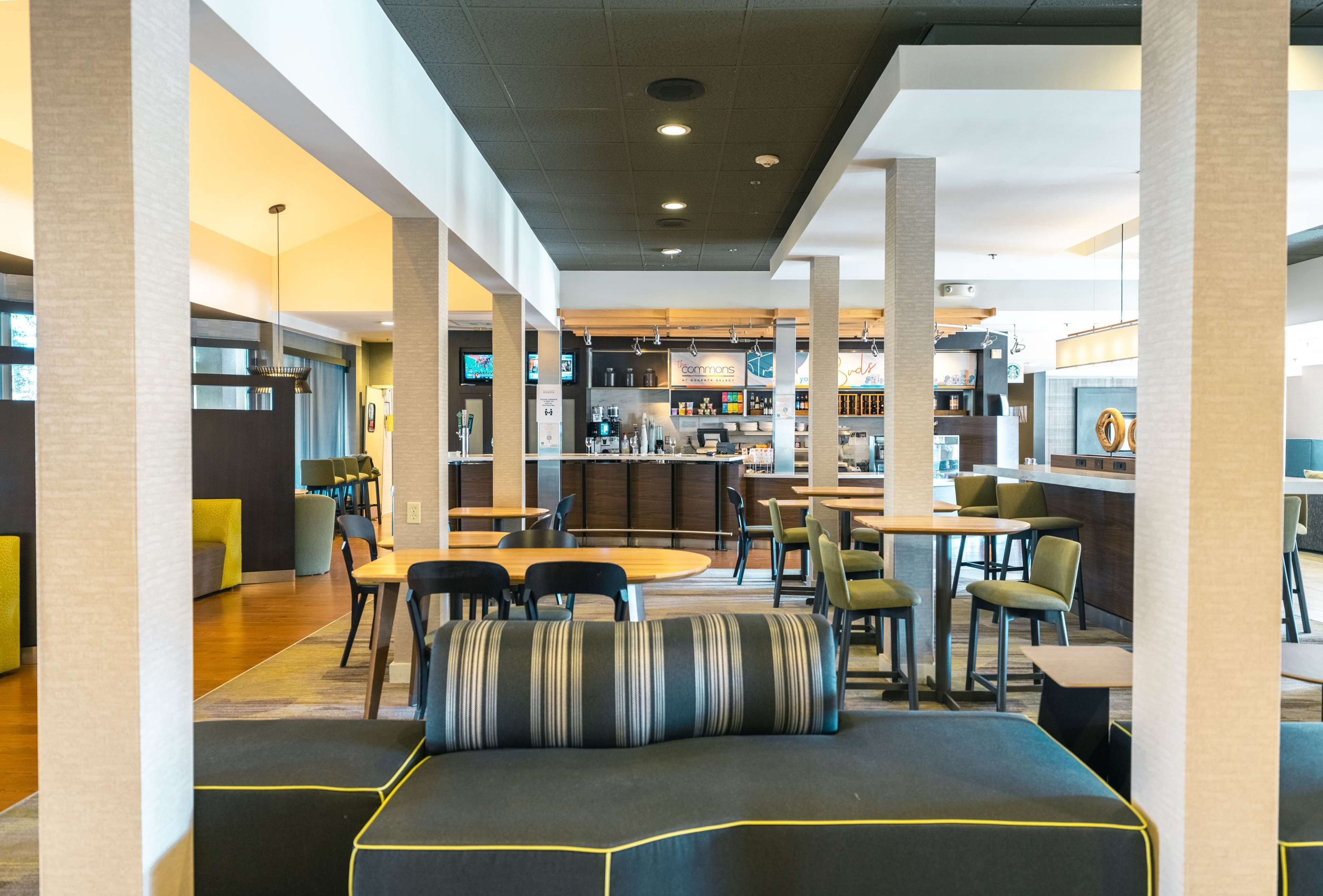 Pequenos-almoços e jantares servidos 