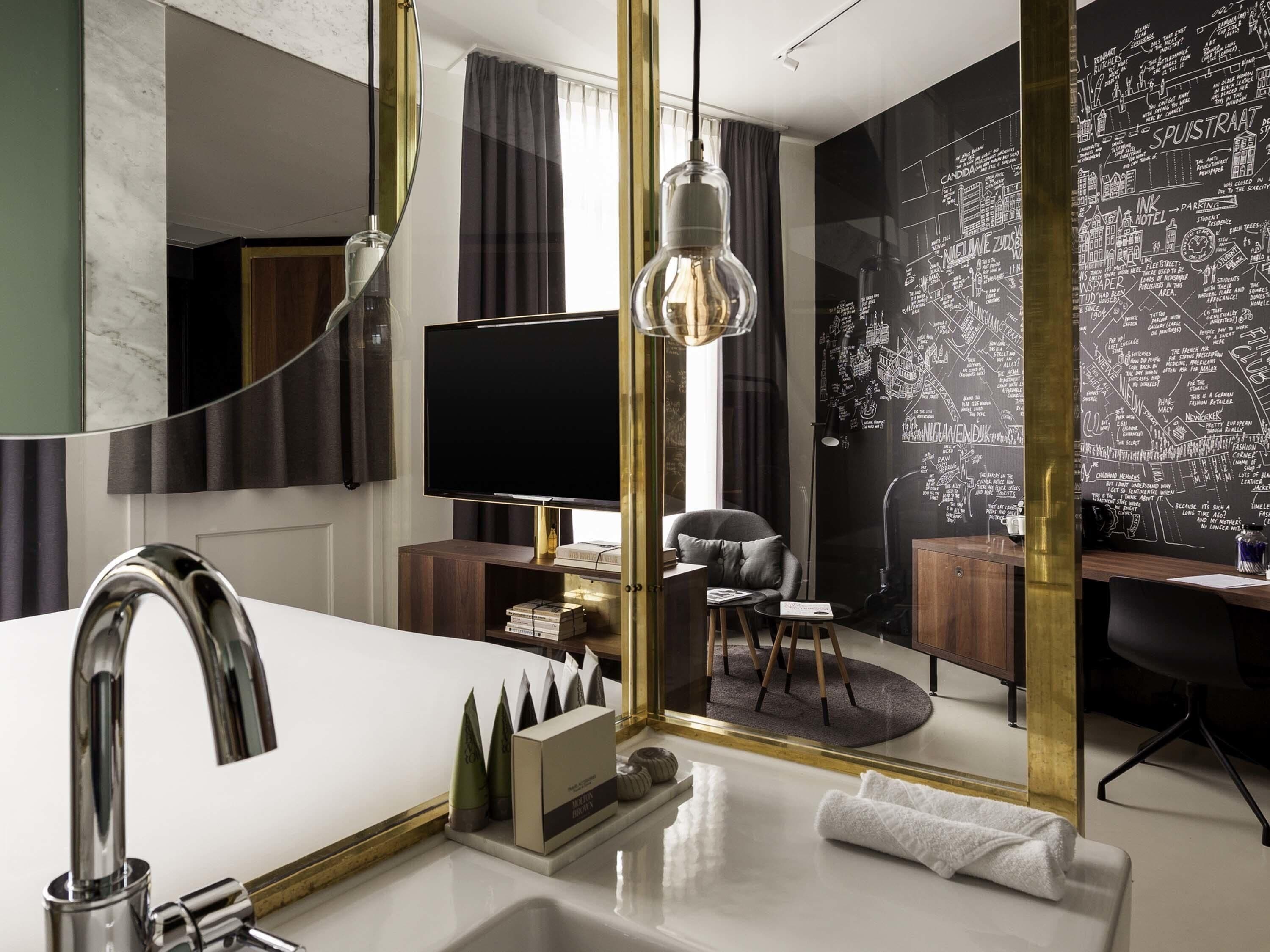 Suite Júnior, 1 cama king-size | Lençóis italianos Frette, roupa de alta qualidade, edredões de penas 