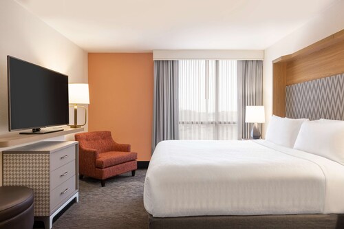 DoubleTree by Hilton Fort Worth South Reviews, Deals & Photos 2024 ...