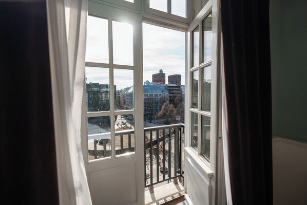 Suite Júnior | Minibar, cofre no quarto, secretária 
