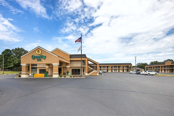 Quality Inn Paris - Tennessee