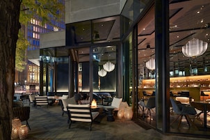 3 bares/lounges, bar de coquetéis