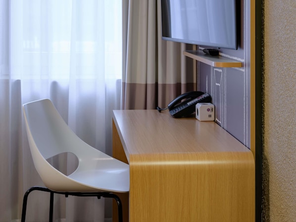 Quarto Standard, 1 cama individual | Roupa hipoalergénica, secretária
