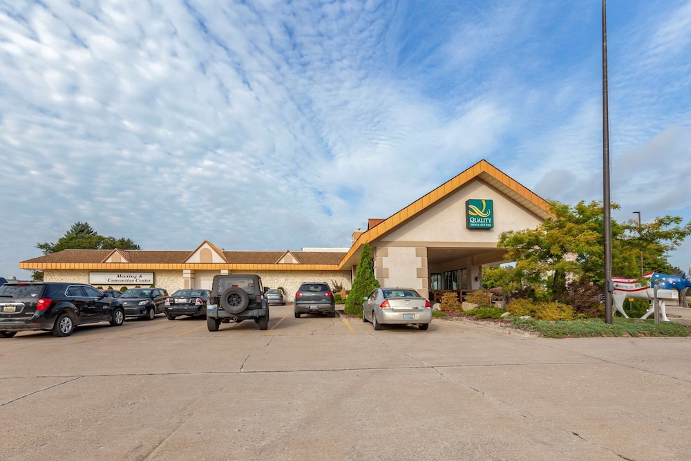 Quality Inn & Suites Escanaba North - Michigan