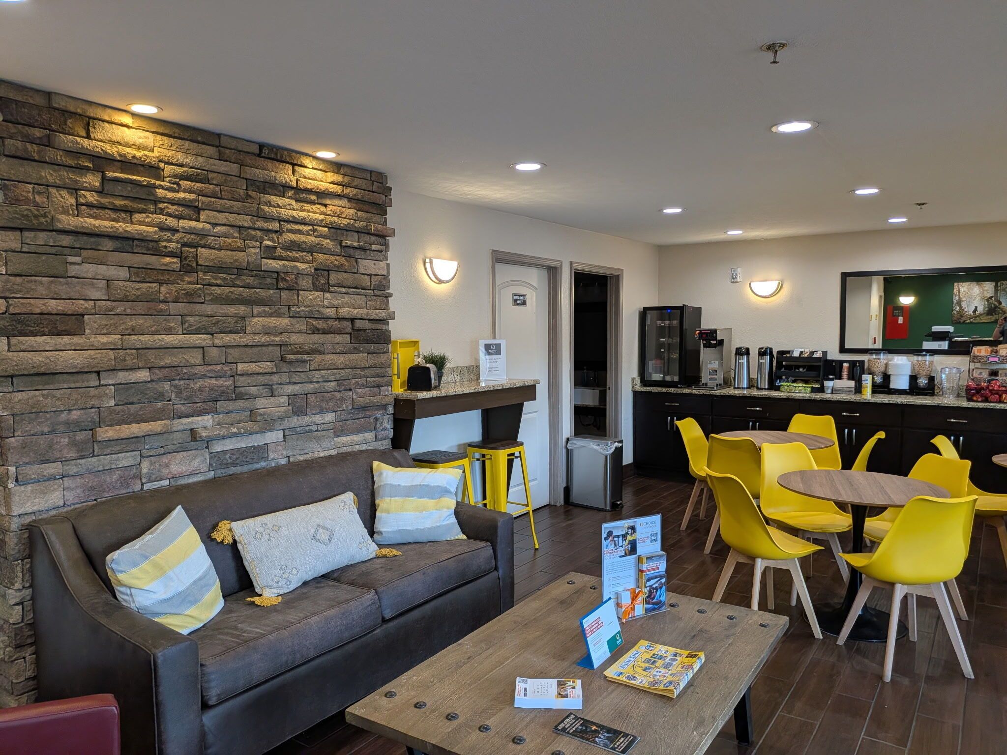 Pequeno-almoço tipo buffet diário incluído 