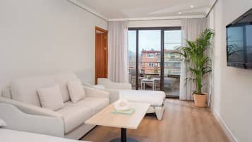 Suíte júnior, terraço | 1 quarto, edredons de pluma, frigobar, cofres nos quartos