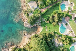 Vila, 3 quartos (Beach Pool Villa) | Terraço/pátio
