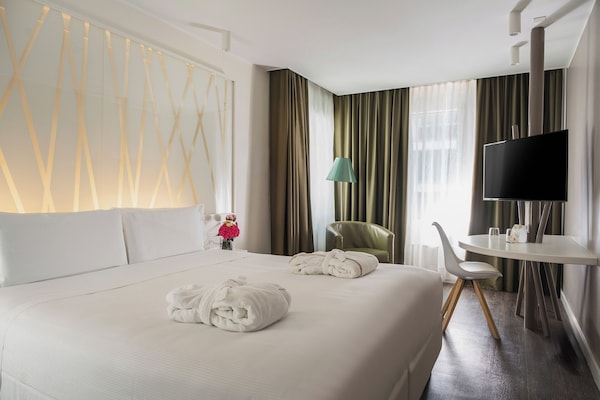 Hotel Admiral - Canton of Ticino