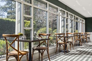 Jantares servidos, cozinha local 