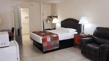 Quarto, 1 cama king-size | Wi-fi grátis, roupa de cama fornecida