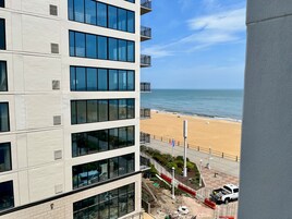 Vista para praia/oceano