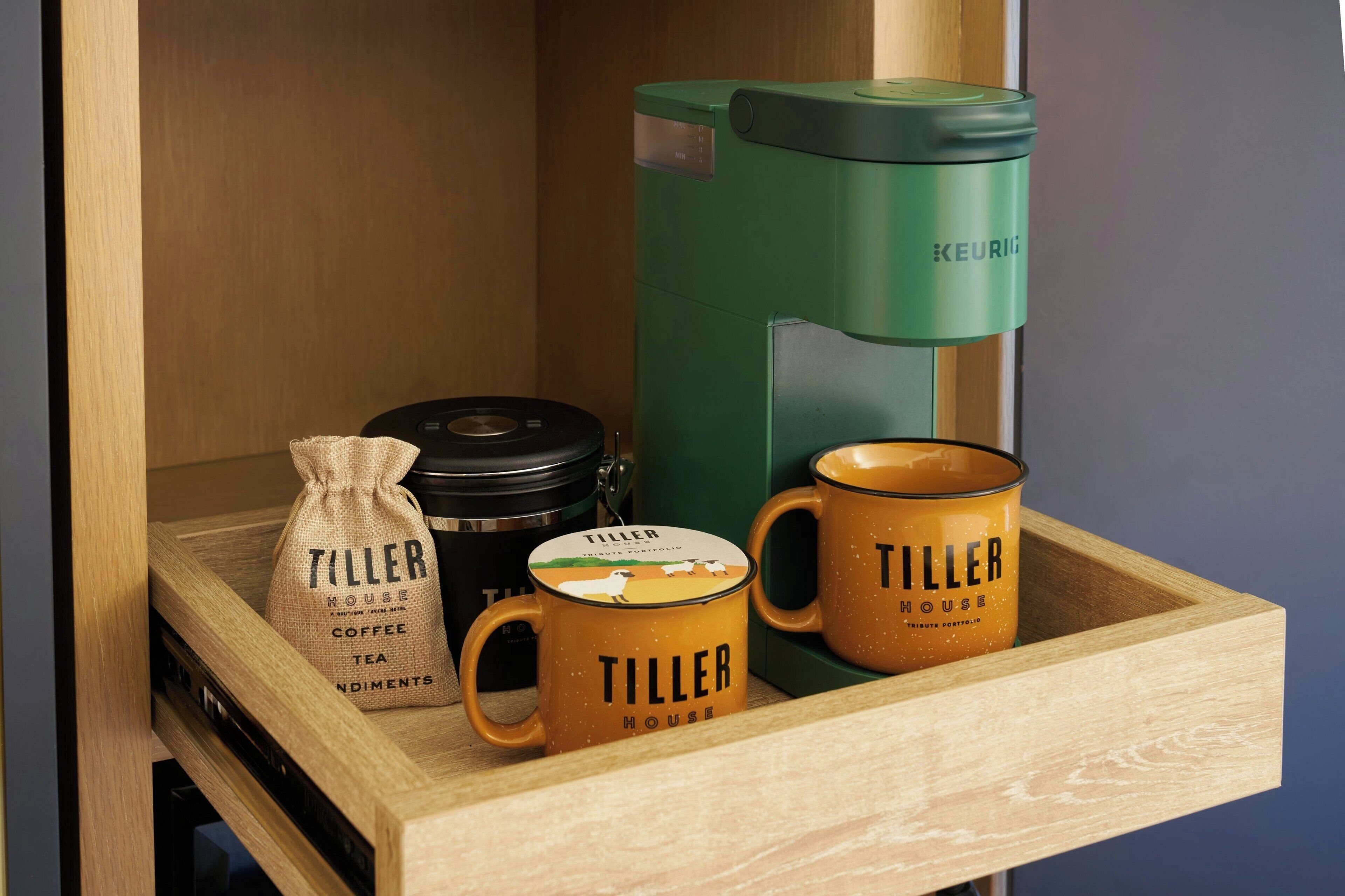 Roupas de cama premium, edredons de pluma, cofres nos quartos